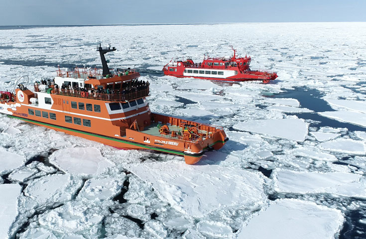 [札幌発]流氷砕氷船『ガリンコ号III・IMERU』乗船＆層雲峡氷瀑まつりライトアップへ。＜昼食は海鮮炉端焼きに舌鼓！＞冬の北海道でしか味わえないプレミアム日帰りバスツアー | 格安ベストワン ...